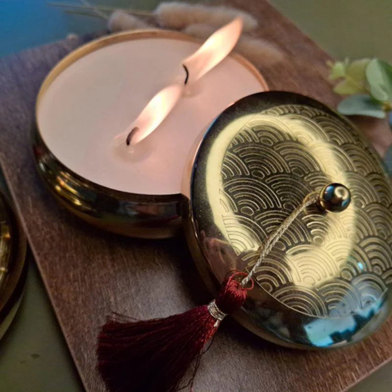 Luxa Sage & Oudh Scented Candle – Coral Tree